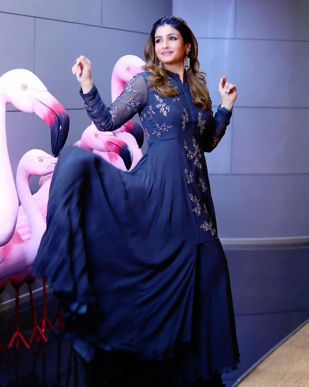 Raveena Tandon looked beautiful in blue dress, fans were impressed by ...