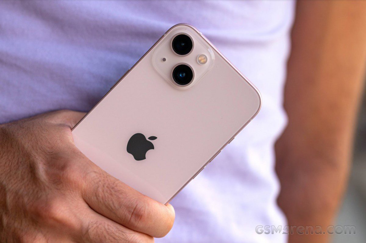 Apple iPhone 13 is getting a discount of up to 40 thousand rupees ...