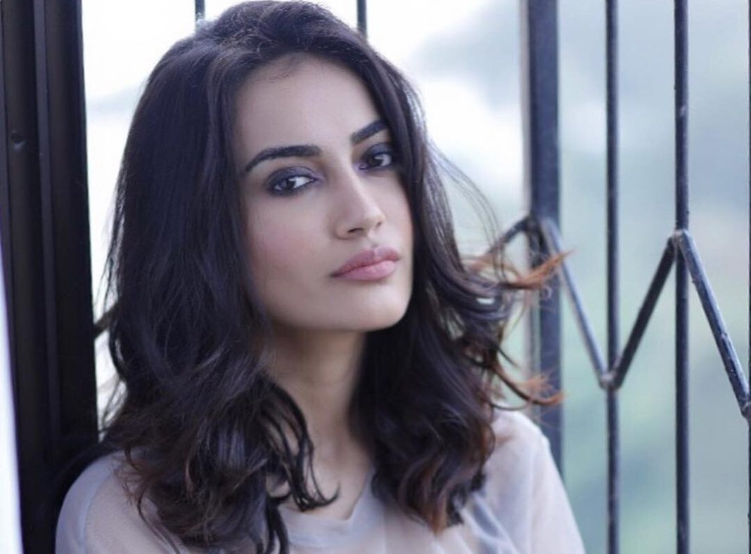 ‘Naagin’ fame Surbhi Jyoti showed bo*ld avatar on the beach, flaunted bralette look, pictures ...