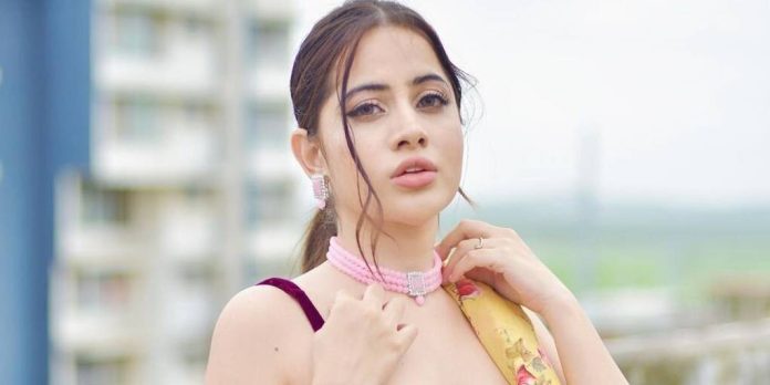 Urfi Javed wore a full open skirt without undergarments, showed the ...