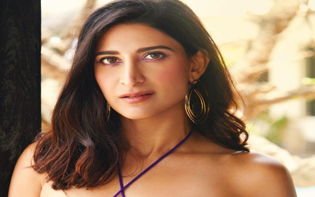 Actress Aahana Kumra crossed all limits of bo*ldness, got a photoshoot ...