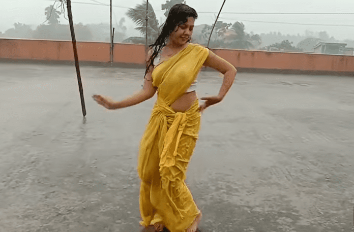 WATCH: Girl did a bo*ld dance on the song “Tip Tip Barsa Pani”, fans ...