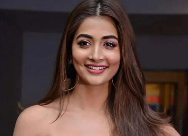 Pooja Hegde crossed all limits of bo*ldness, wore such a dress, showing her s*xy figure made ...