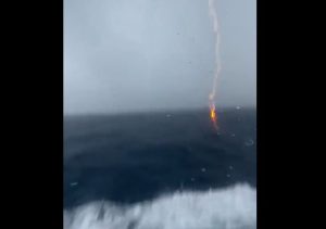 Viral Video: Lightning struck on the water near the ship in the sea ...